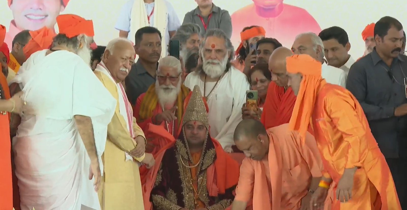 Rohtak Baba Mastnath Math Live : विश्व शांति की गारंटी भारत और सनातन ...